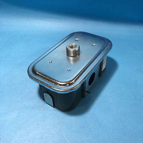 Johnson Controls P32AC-2 Differential Pressure Switch .05/5WC U Bracket ...