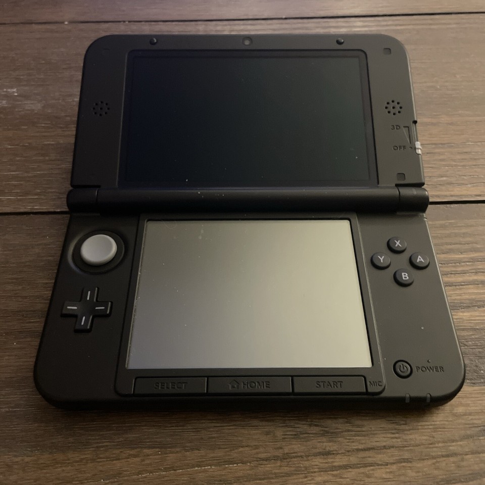 Nintendo 3DS XL Handheld System - Black (Launch Edition) Complete In ...