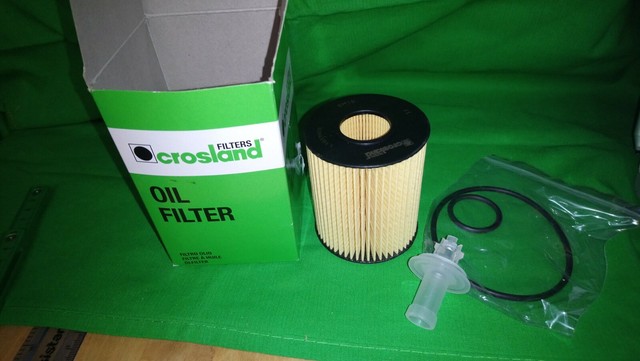 Crosland Filters 501820148 Oil Filter L10316ue Toyota 0415238010 () for ...