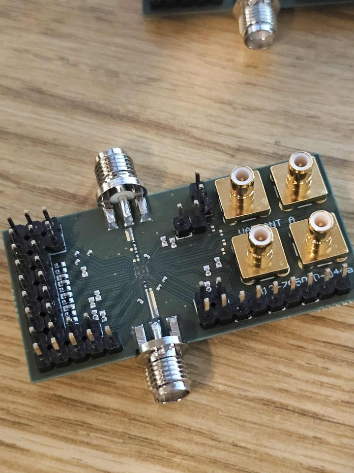 12x Prototype Communication boards with 24x Gold RF PLUGS MICROWAVE ...