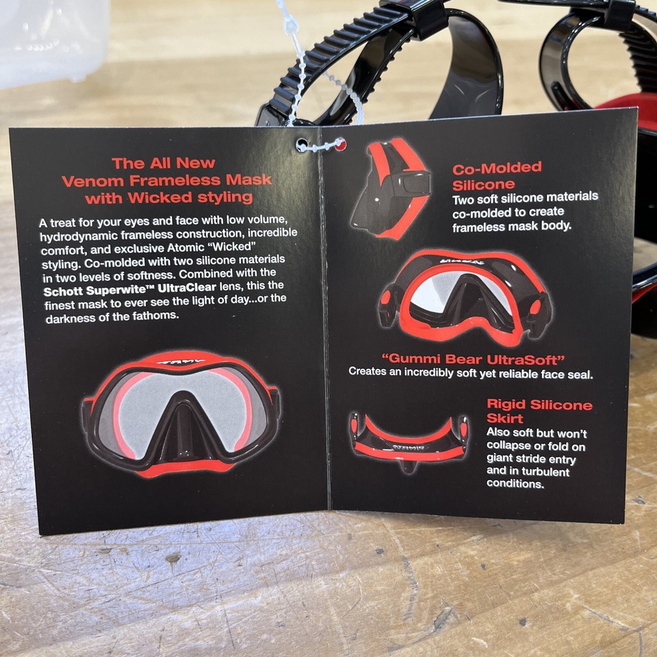 Atomic Aquatics - Venom Frameless Mask - Black/Red - For Scuba and ...
