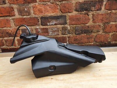 ♻️ SWM RS 125R MY17 2019 FUEL TANK ASSY F000P01258 ♻️ | eBay UK
