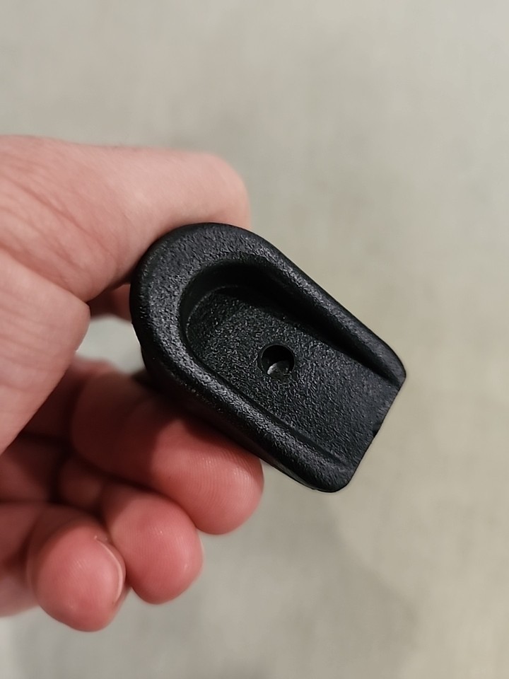 Taurus PT140 Millennium PRO .40 S&W 10 Round Magazine Factory Original ...