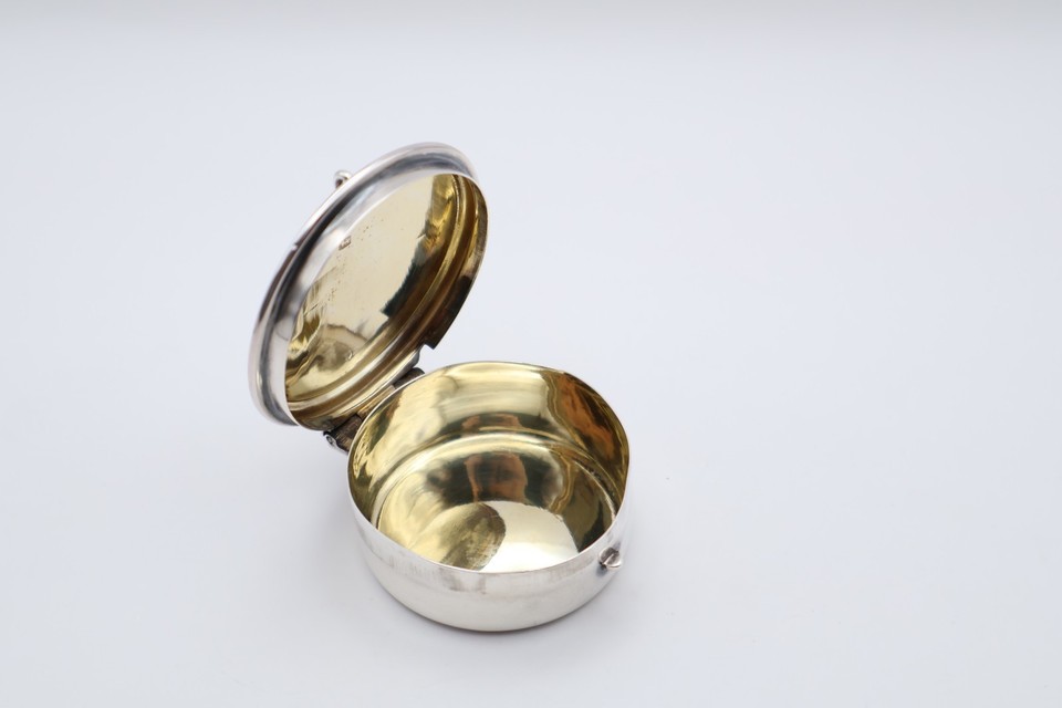 Antique Solid Silver Communion Wafer Box Hallmarked Sheffield 1917 ...