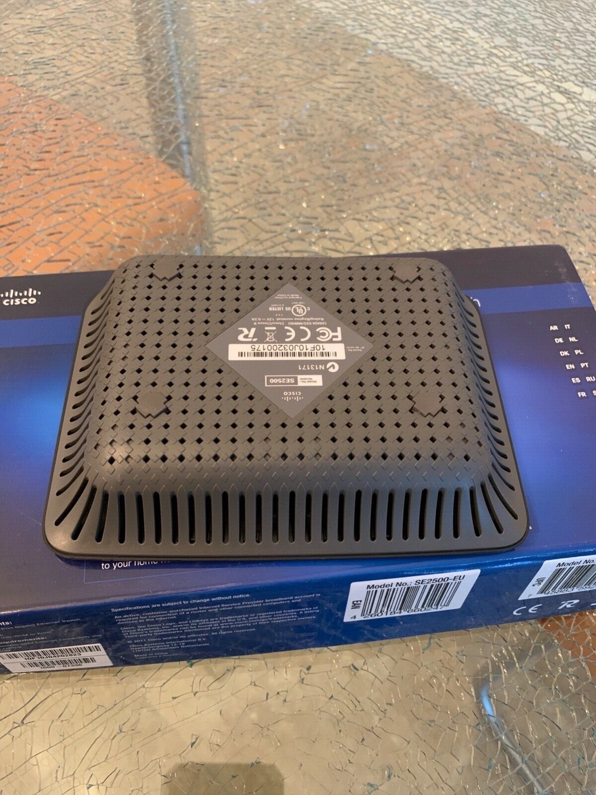 Linksys SE3005 V2 5-port Gigabit Ethernet Switch 722868997659| eBay