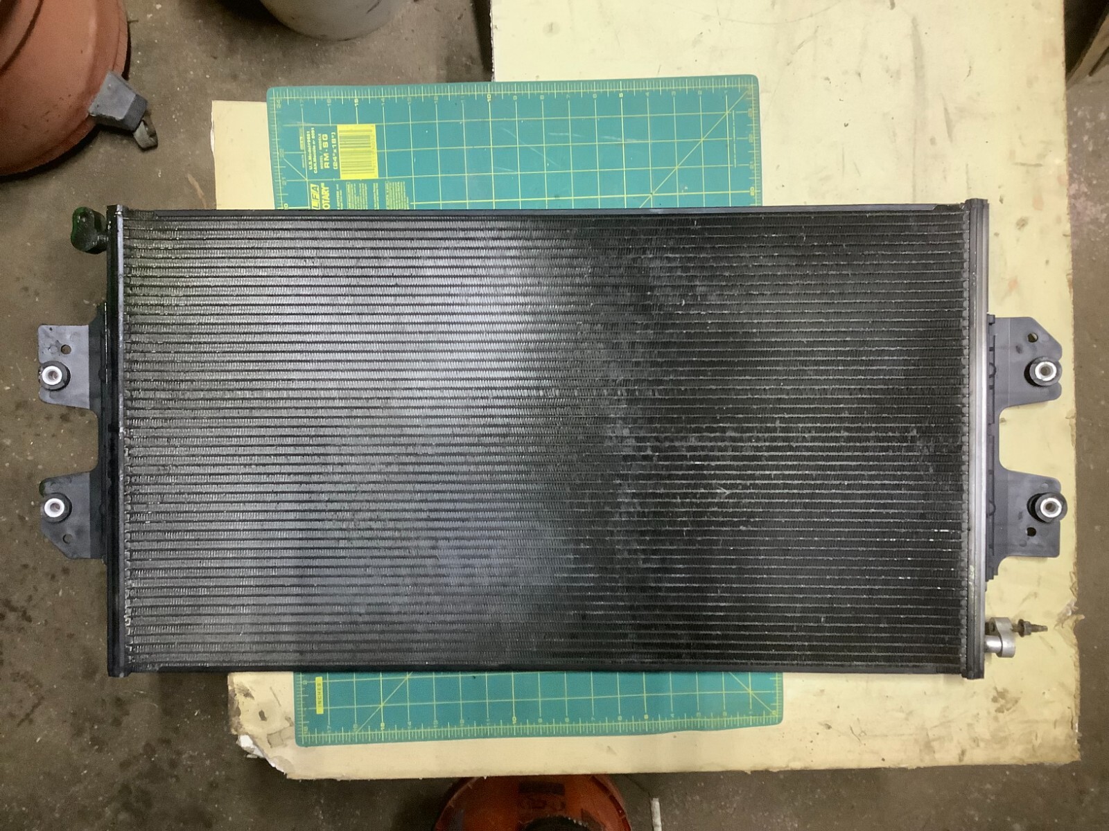 Air Conditioning Condenser 2003/2023 GM/GMC van 23469929, 15750662 ...