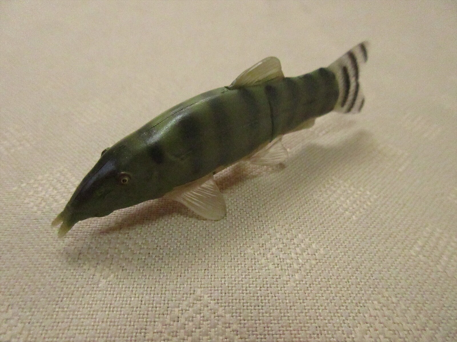 Kaiyodo Choco egg Japanese Animatales mini figure Kissing loach toy ...