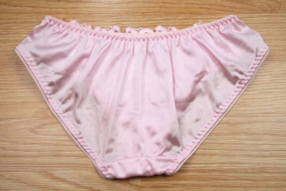 VINTAGE JAPANESE NYLON SHINY SLIPPERY PRETTY CUTE HEART PINK EXTRA ...