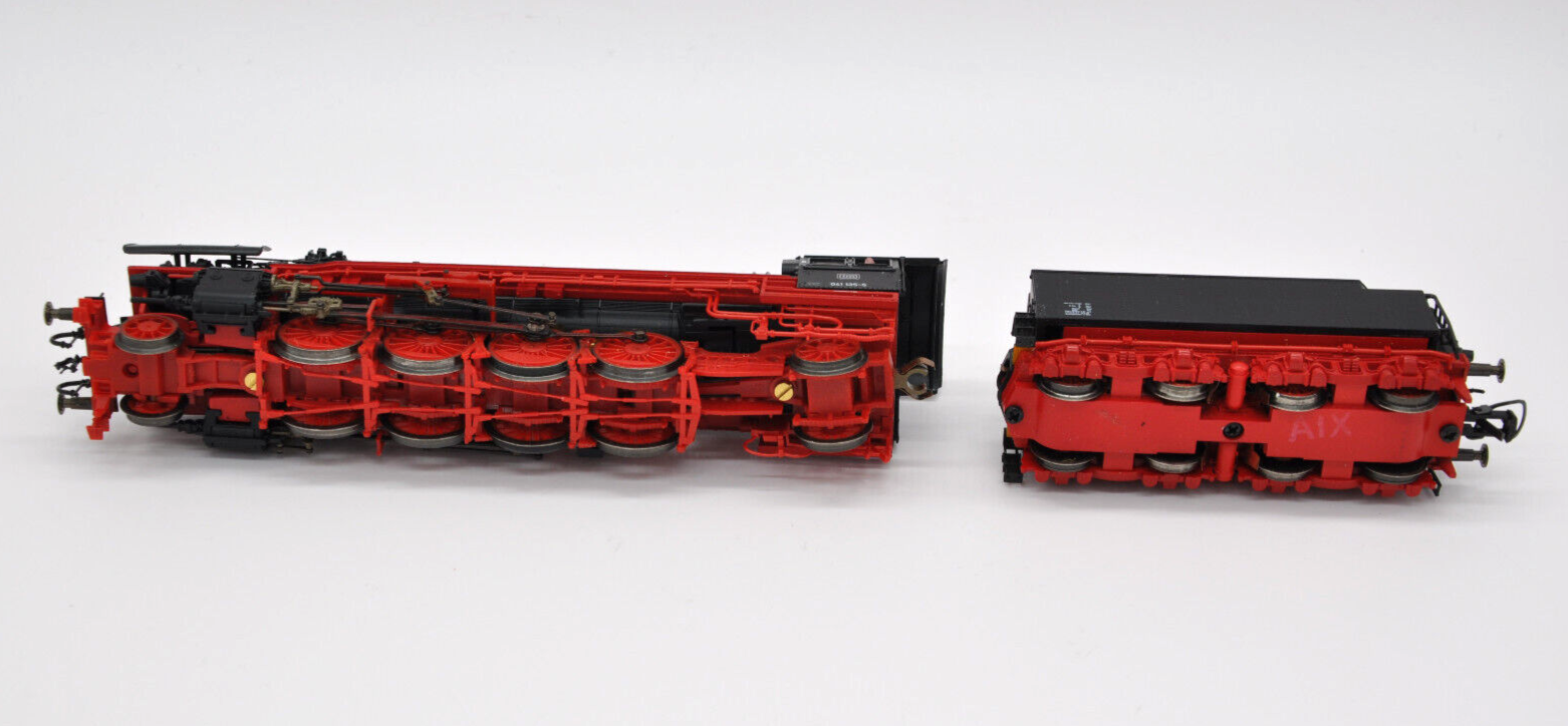 Roco Model Railway H0 Steam Locomotive with Tender BR 41 135-5 DB | eBay