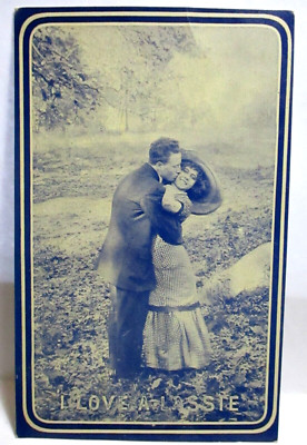 1910 POSTCARD I LOVE A LASSIE - MAN HUGGING AND KISSING WOMAN | eBay