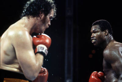 Randall 'Tex' Cobb Larry Holmes Boxing At Astrodome On Boxing 1982 Tv ...