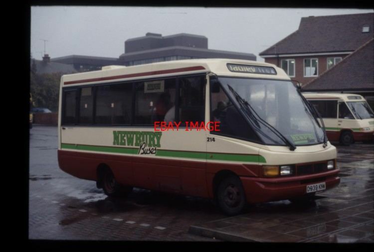 PHOTO NEWBURY BUSES OPTARE CITY PACER BUS NO 214 AT NEWBURY 1992 | eBay