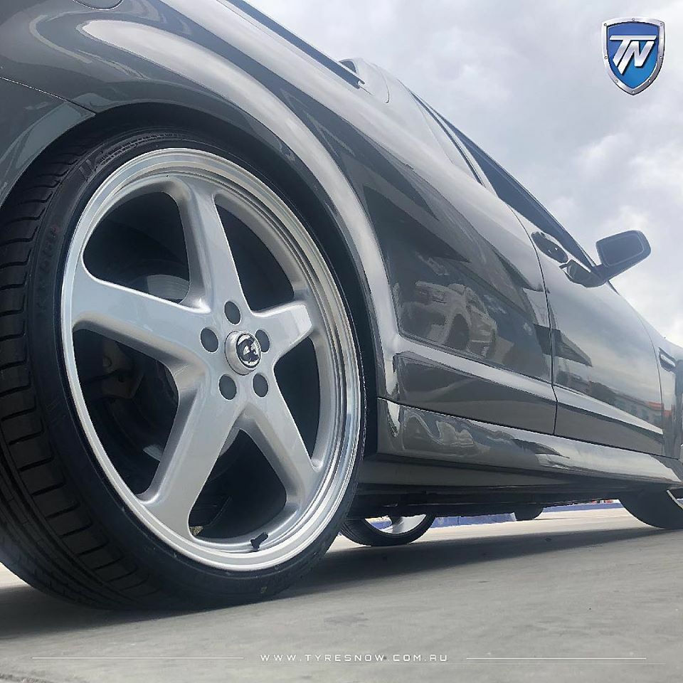 Walky Wheels Holden Walkinshaw Style Silver 20 Inch Staggered 20x8.5 ...