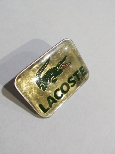 Pin's Lacoste Logo Crocodile, Vêtements Parfums Luxe Vintage Effet ...
