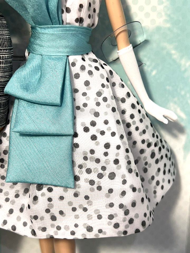 2011 Spring Break Barbie and Ken Convention Dolls & Exclusive Barbie ...