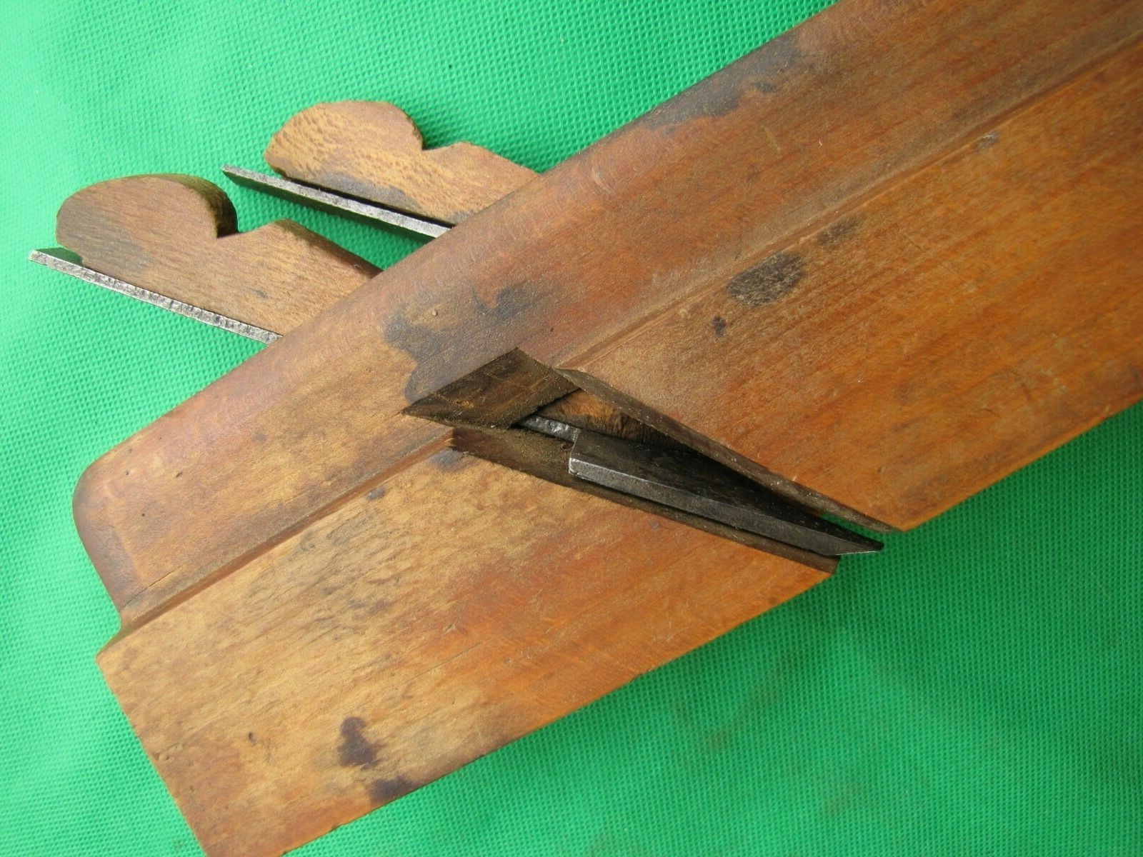 Antique Sandusky Tool Co. #113 Wooden Plane With Double Cutter | eBay