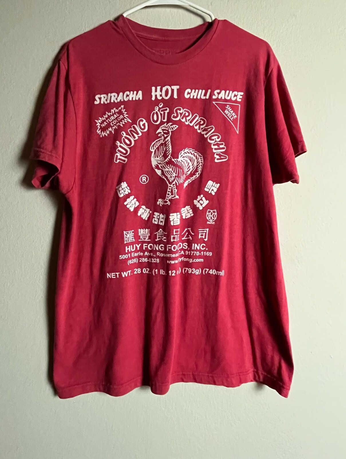 SRIRACHA HOT SAUCE ROOSTER GRAPHIC TSHIRT NOVELTY HU… - Gem
