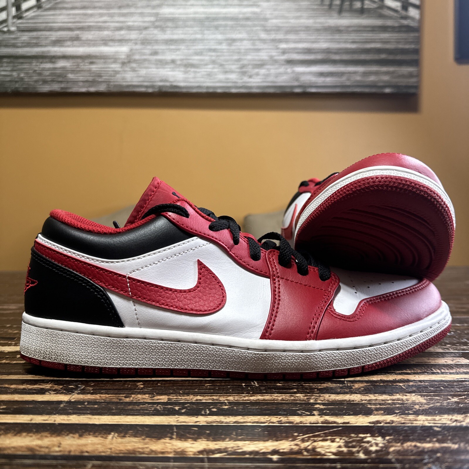 Men's Nike Air Jordan 1 Low OG Reverse Black Toe Whit… - Gem
