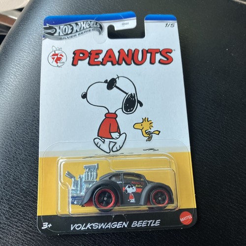 Hot Wheels Peanuts Snoopy Silver Series Volkswagen Beetle *NEW* free ...