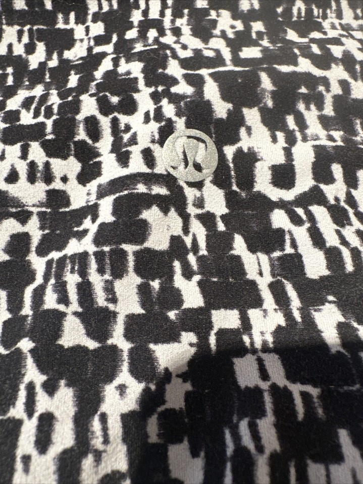 LULULEMON Pattern Leggings High Rise Gray Black 25” Size 4 | eBay