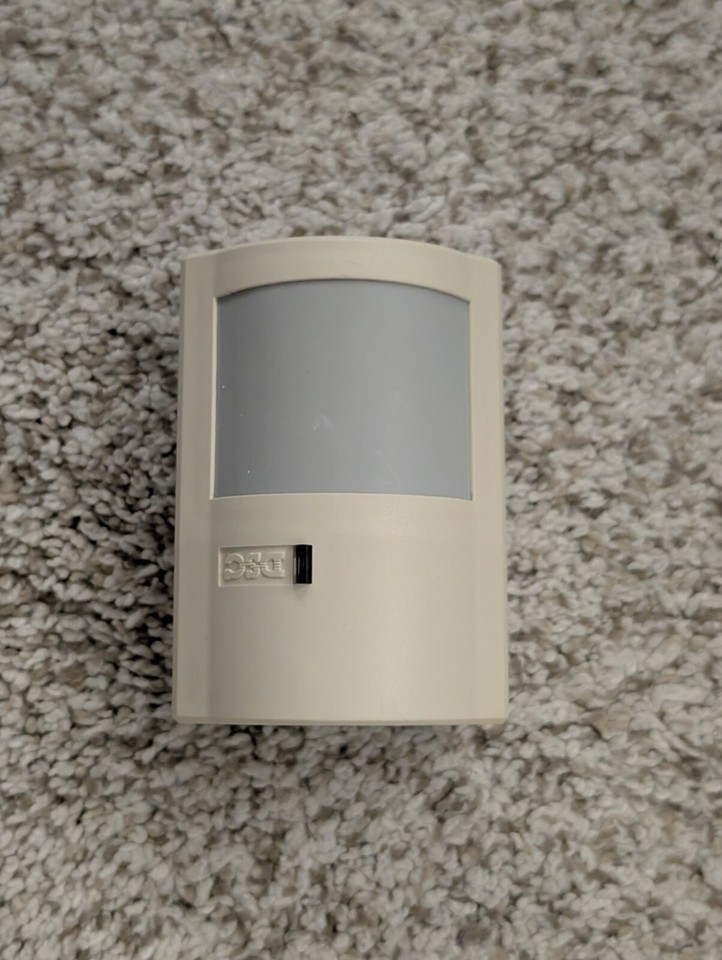 DSC PC2550 Security System w/ 2 Keypads And 1 Motion Sensor | eBay