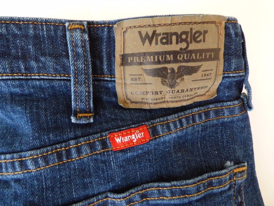 Wrangler Regular Fit Comfort Flex Waistband Jeans Performance Series ...