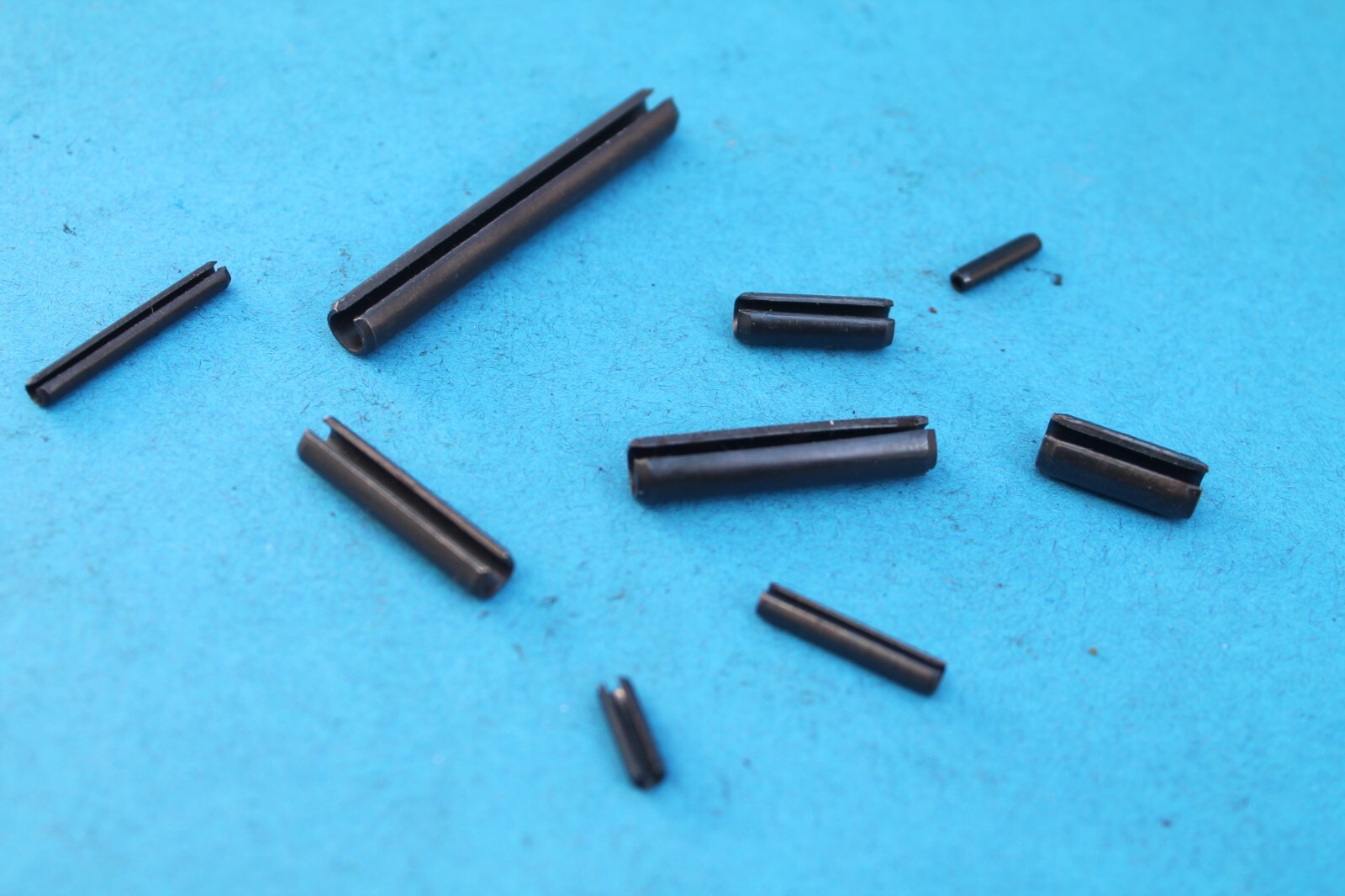 10x Spannhülsen, Spannstift, Hohlsplinte, Federstahl, schwarz Größe 2 ...