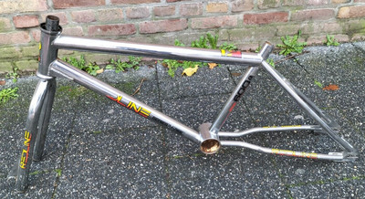 OLD SCHOOL VINTAGE REDLINE 600A frame and fork 20 INCH | eBay