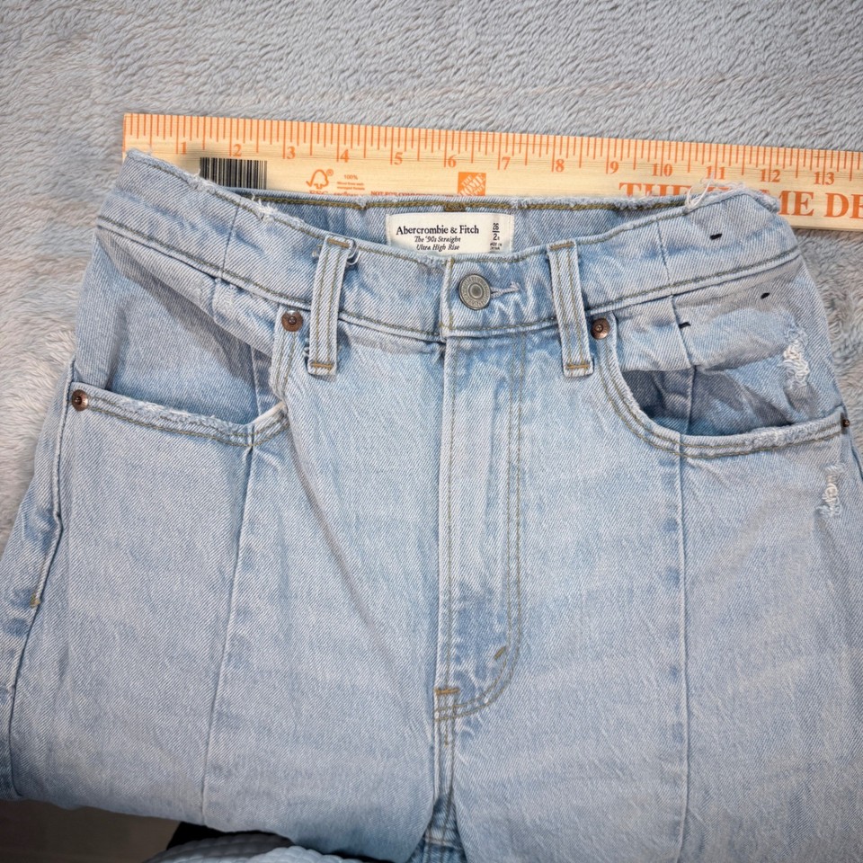 Abercrombie Fitch The 90s Straight Ultra High Rise Jeans Split Hem Size ...