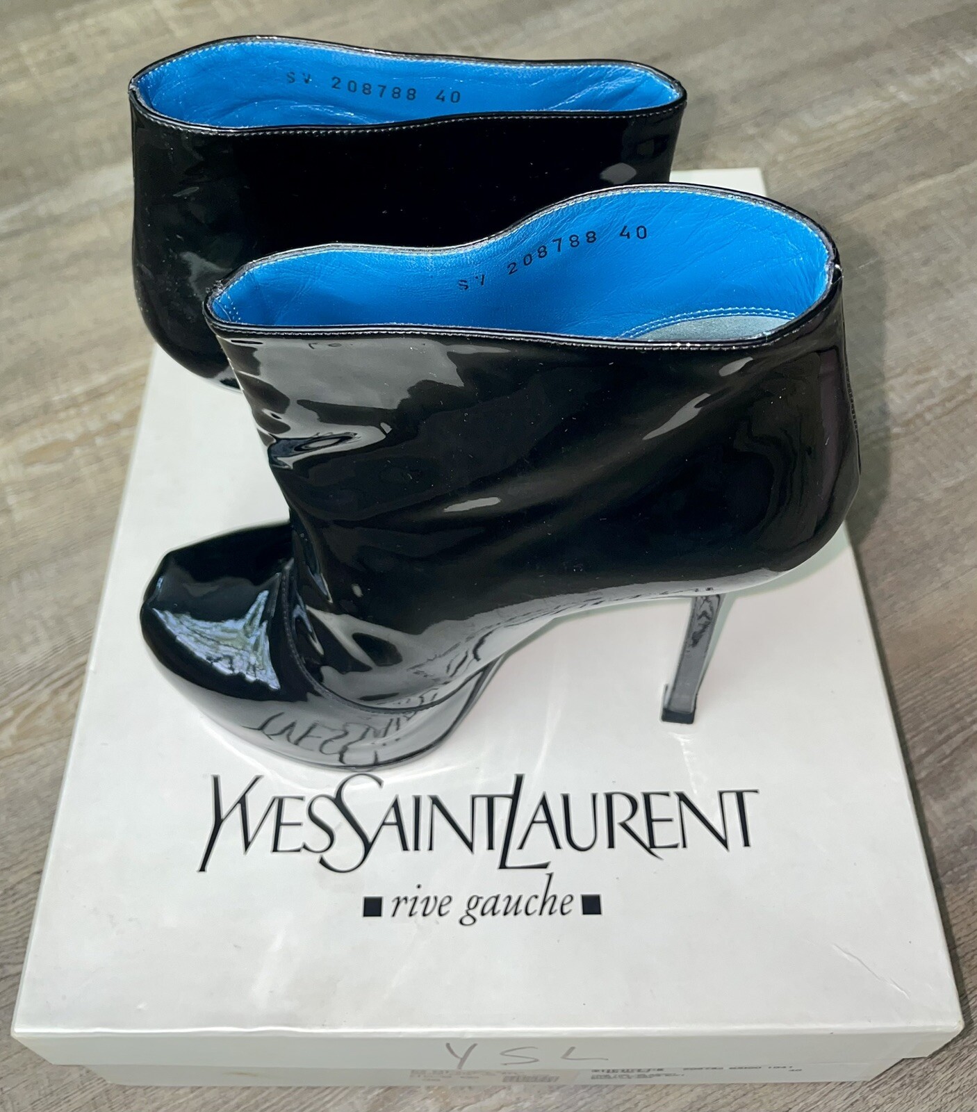 Yves Saint Laurent Limited Edition Tribute Ankle Boot… - Gem