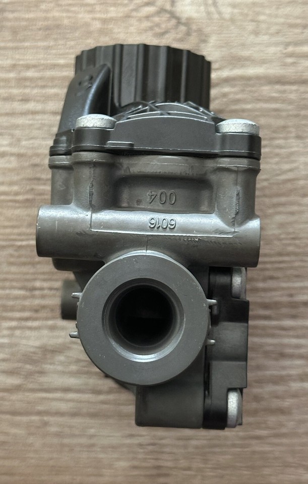 NEW GENUINE BENDIX K056040 ABS MODULATOR VALVE 12V M-40HF | eBay
