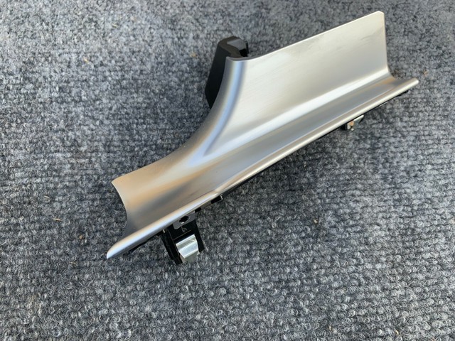 2020 MERCEDES Glc300 Class 2056804171 OEM Left Driver LH Dash Trim ...