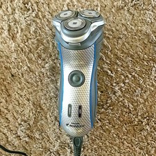 Norelco 5811XL Rechargeable Electric Razor Shaver Trimmer With Cord for ...