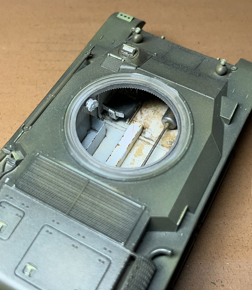 Bronco Models 1/35 WW2 British Airborne M22 Locust Light Tank Started ...