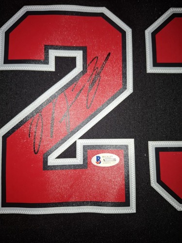 Michael Jordan Chicago Bulls Hand Signed Jersey Beckett Authenticated ...