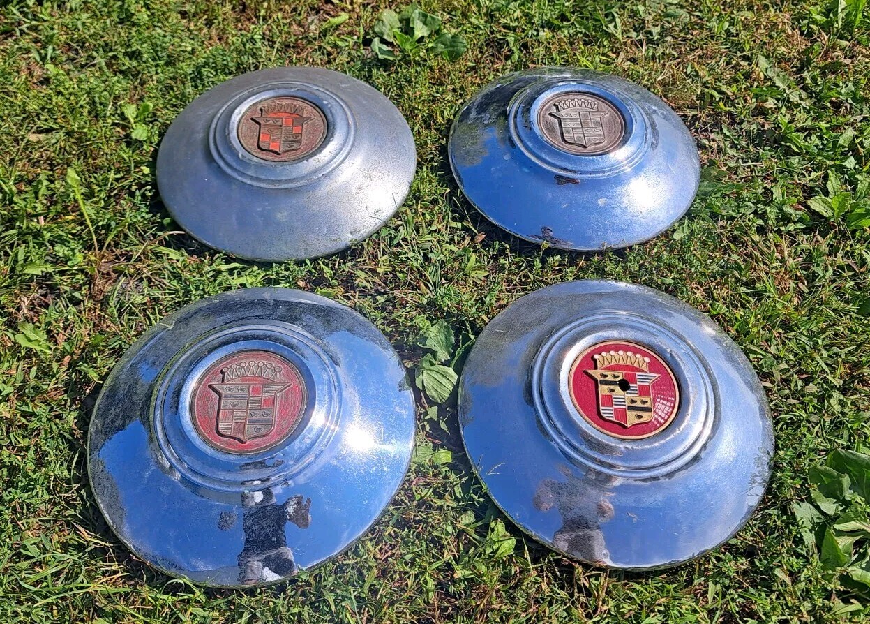 Set of 5 1941 1946 1947 1948 Cadillac Hubcaps Hub Caps Series 60 62 ...