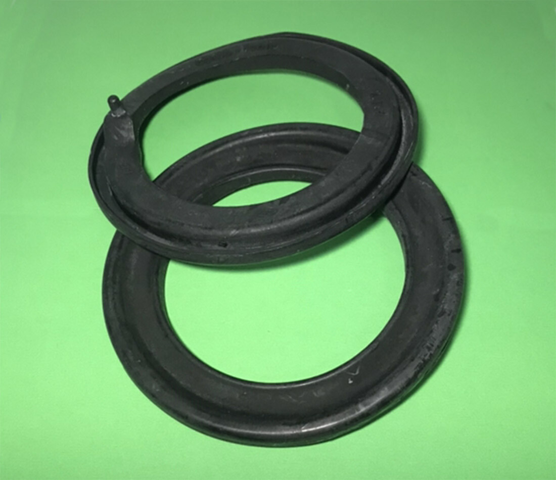 Insulator Front Coil Spring For Toyota Corolla AE80 AE82 EE80 CE80 ...