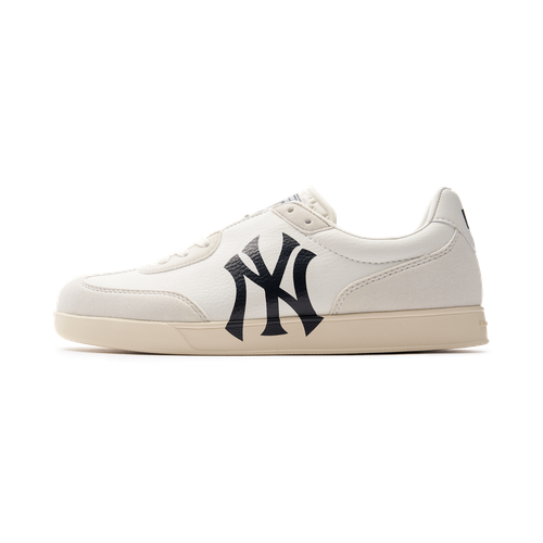MLB Squeeze New York Yankees Sneakers Shoes White 3ASXSQZ3N-50IVS US 5 ...