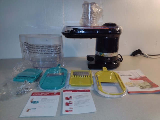 Cook's Essentials K45560 Electric Mandoline Slicer with 7 Blades & Lid ...