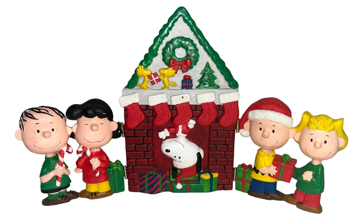 Linus Christmas Images