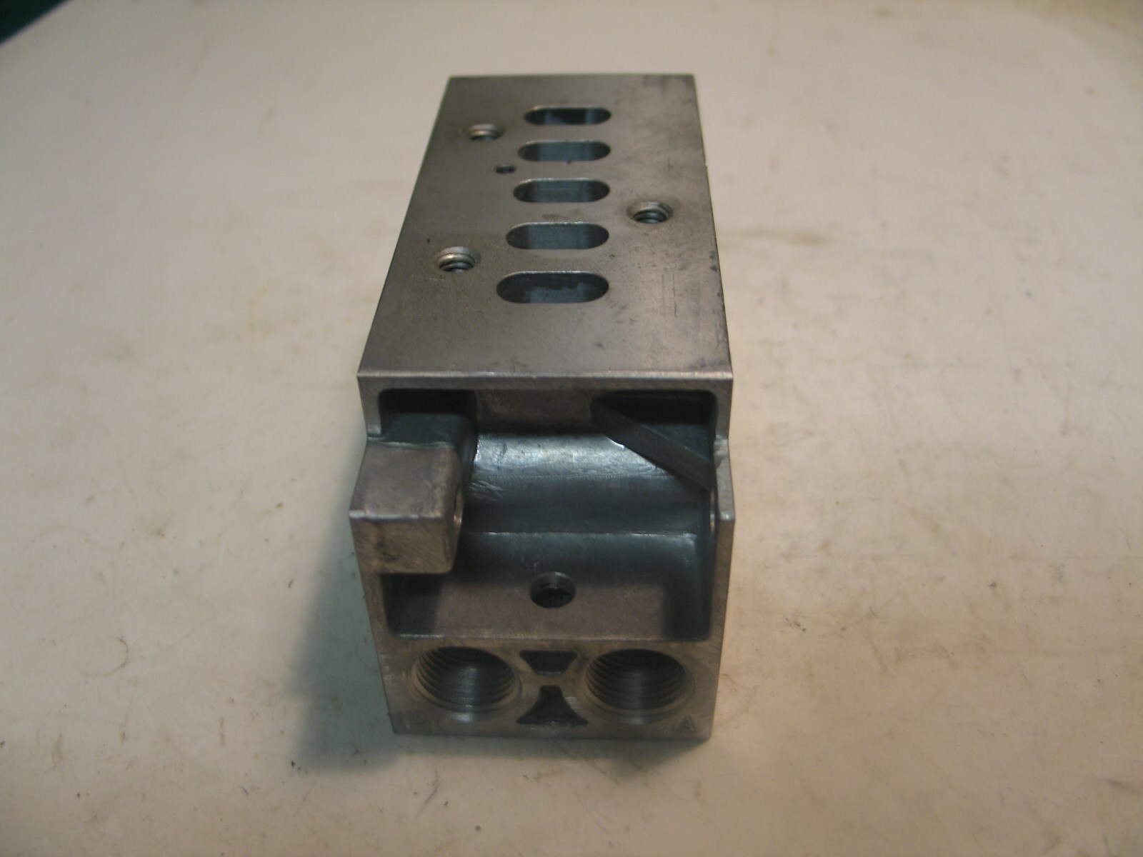 NEW AUTOMATIC VALVE A6250-025 SUB-BASE TYPE 413 A04 VALVE 3/8 NPT P4445 ...