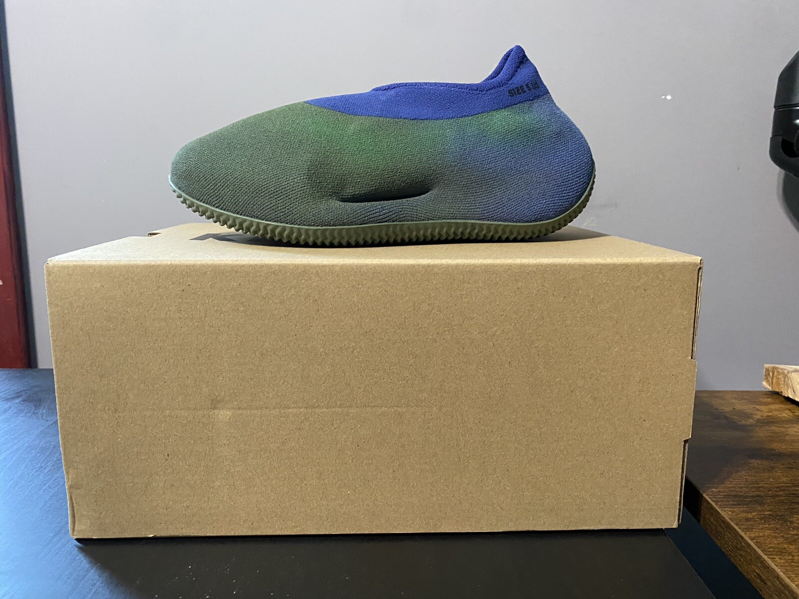 Size 5M- Yeezy Knit Runner “Faded Azure” | eBay