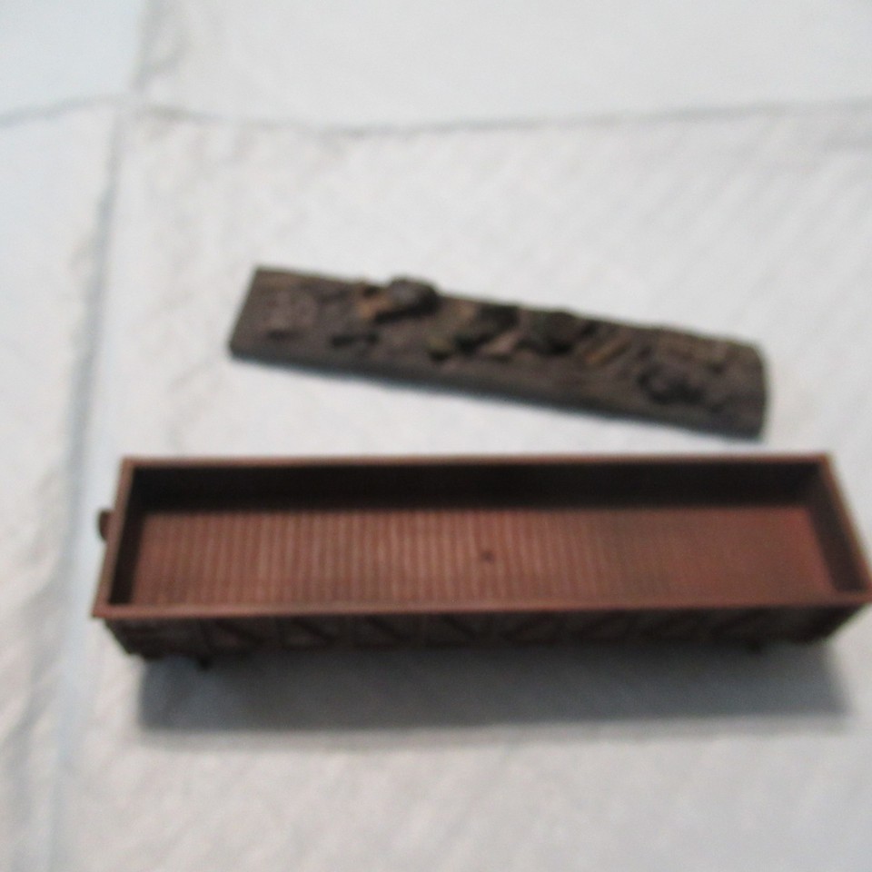 VINTAGE UNKNOWN MFG. N SCALE ROAD ISLAND SCRAP METAL CAR #16758 NO BOX ...