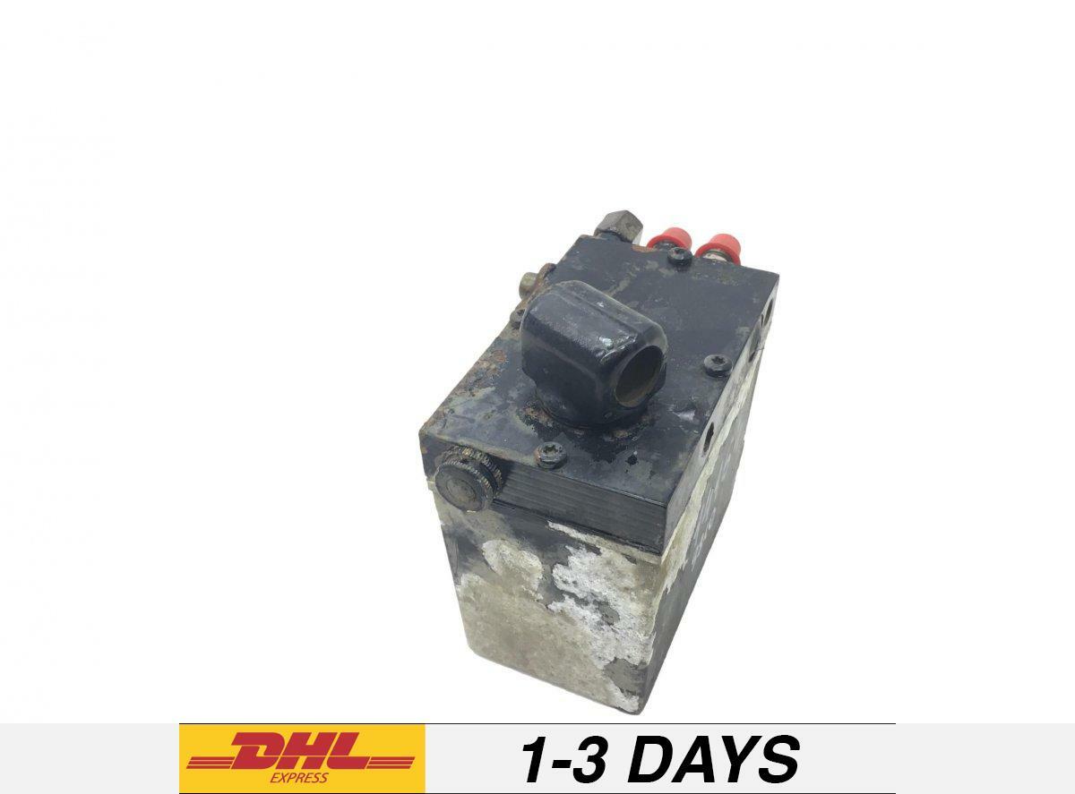 20400088 Cabin Tilt Pump From Volvo FL615 2001 Truck Lorry Part | eBay