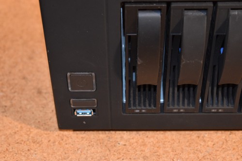 Datto S3B2000 4 Bay 3.5" NAS Intel Xeon D-1521 2.4GHz 32GB RAM 120GB ...