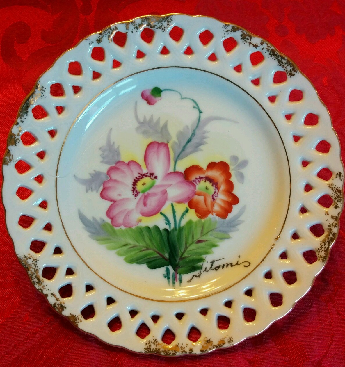 Hitomi Reticulated Fruit Plate (Red & Pink Flowers) Hand Painted ...
