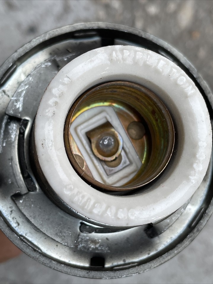 One 40s Appleton 16" Porcelain Industrial White Barn Light Vintage Gas ...