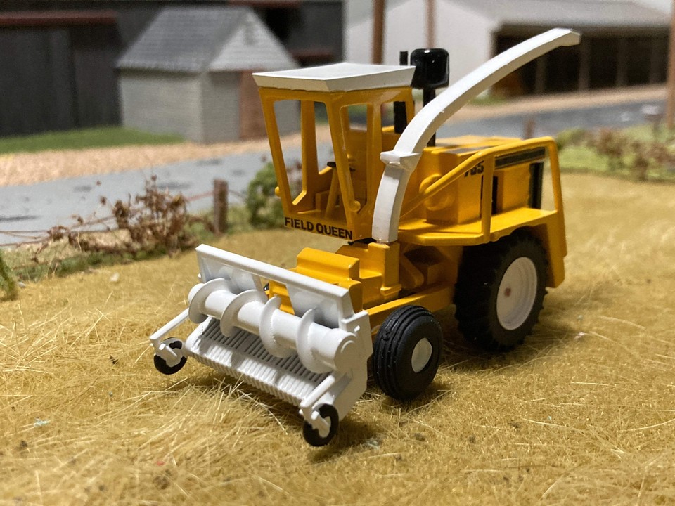 1/64 Field Queen 7650 Forage Harvester Yellow (with 2 Heads) | eBay