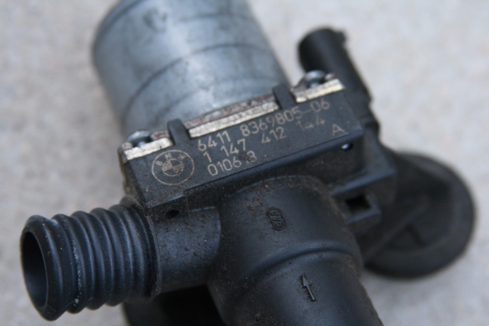 BMW E46 323 325 328 330 Heater Water Coolant Control Valve Single ...