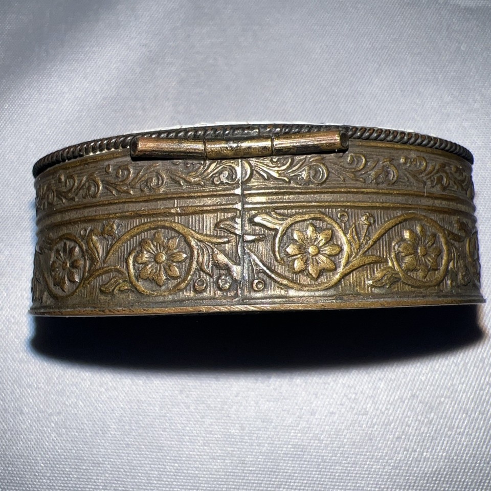 Vintage Oval Mosaic Gold tone Miniature Daisies Pill Box/Ring Box ...